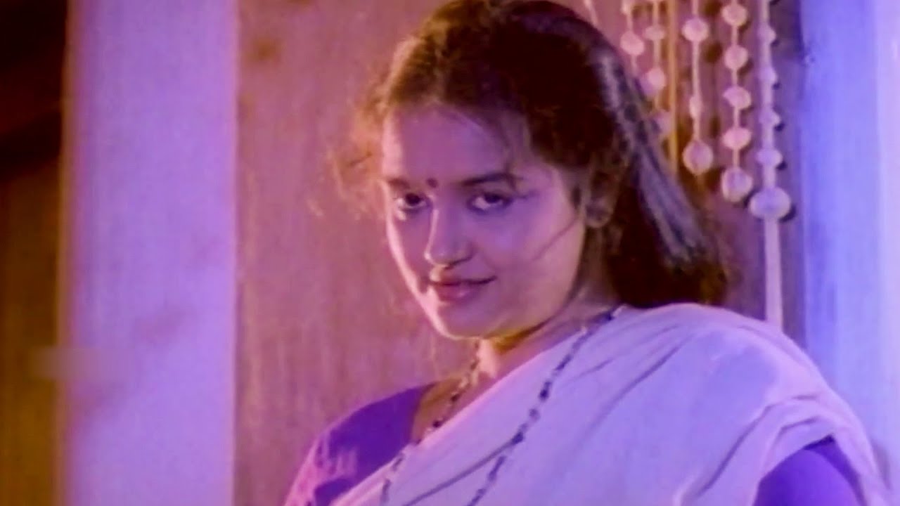 നീ ഉറങ്ങാതെ ഇരുന്നതിന്റെ ഉദ്ദേശം ഇതായിരുന്നാലെ Ponnuchami Malayalam ...