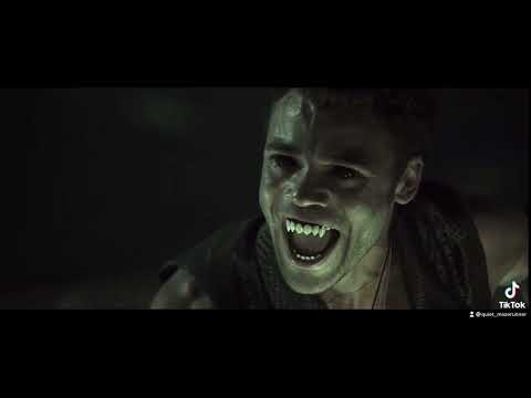 Half vampire Alan saves Edgar (Lost boys: The thirst)