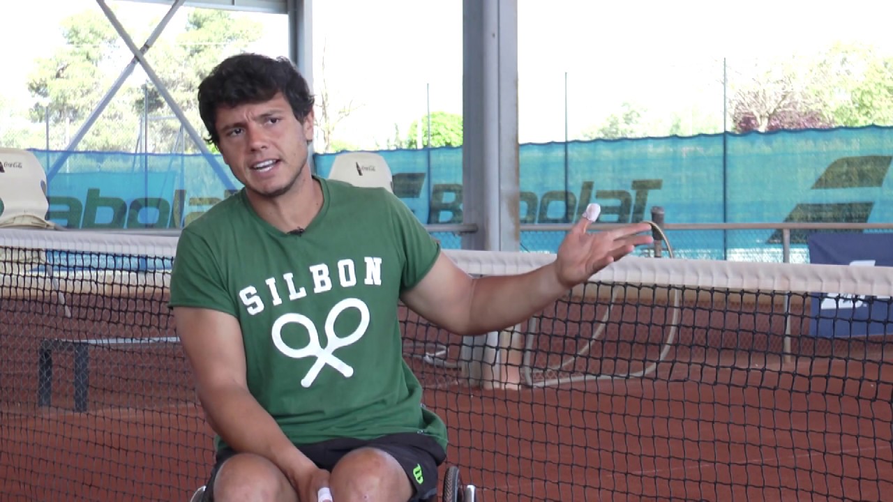 Entrevista a Cisco García, tenista en silla de ruedas - YouTube