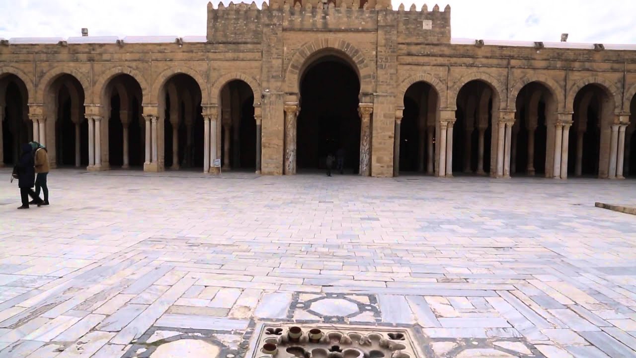 Tunisie Grande mosquée sacrée de Kairouan / Tunisia Great Holy Mosque ...