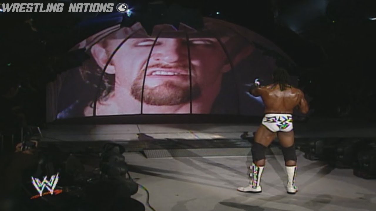 Booker T Shocked by The Phenom Undertaker on Smackdown - YouTube