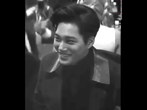 EXO Kai's gorgeous smile - YouTube