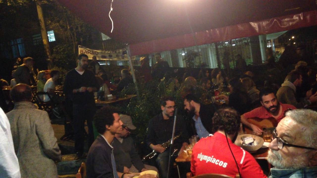 Choro music in Gloria neighborhood of Rio de Janeiro - YouTube