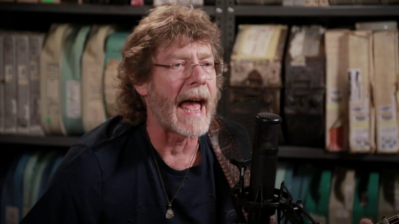 Sam Bush - Circles Around Me - 5/3/2019 - Paste Studios - New York, NY ...