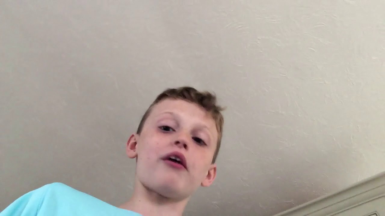 BOTTLE FLIP CHALLENGE #2 - YouTube