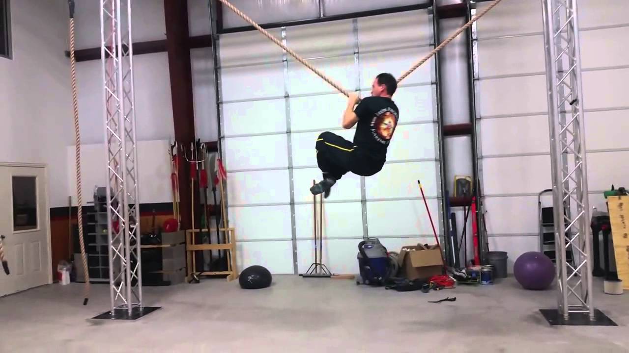 The RIG - Horizontal Rope Climbing - YouTube