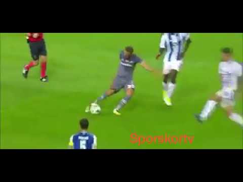 Cenk Tosun’un Porto’ya attığı gol