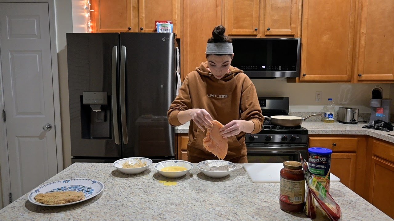 Making Chicken Parmesan - YouTube