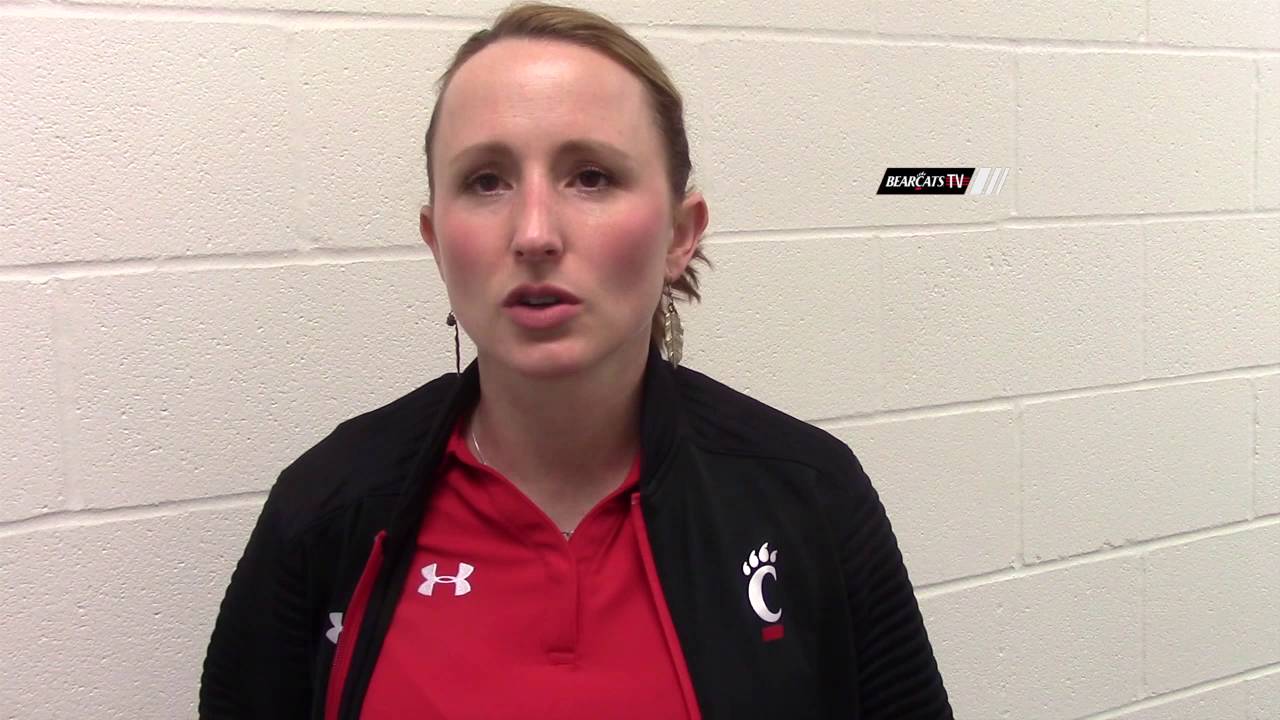 UC Volleyball: Molly Alvey Recaps Tulsa and SMU - YouTube