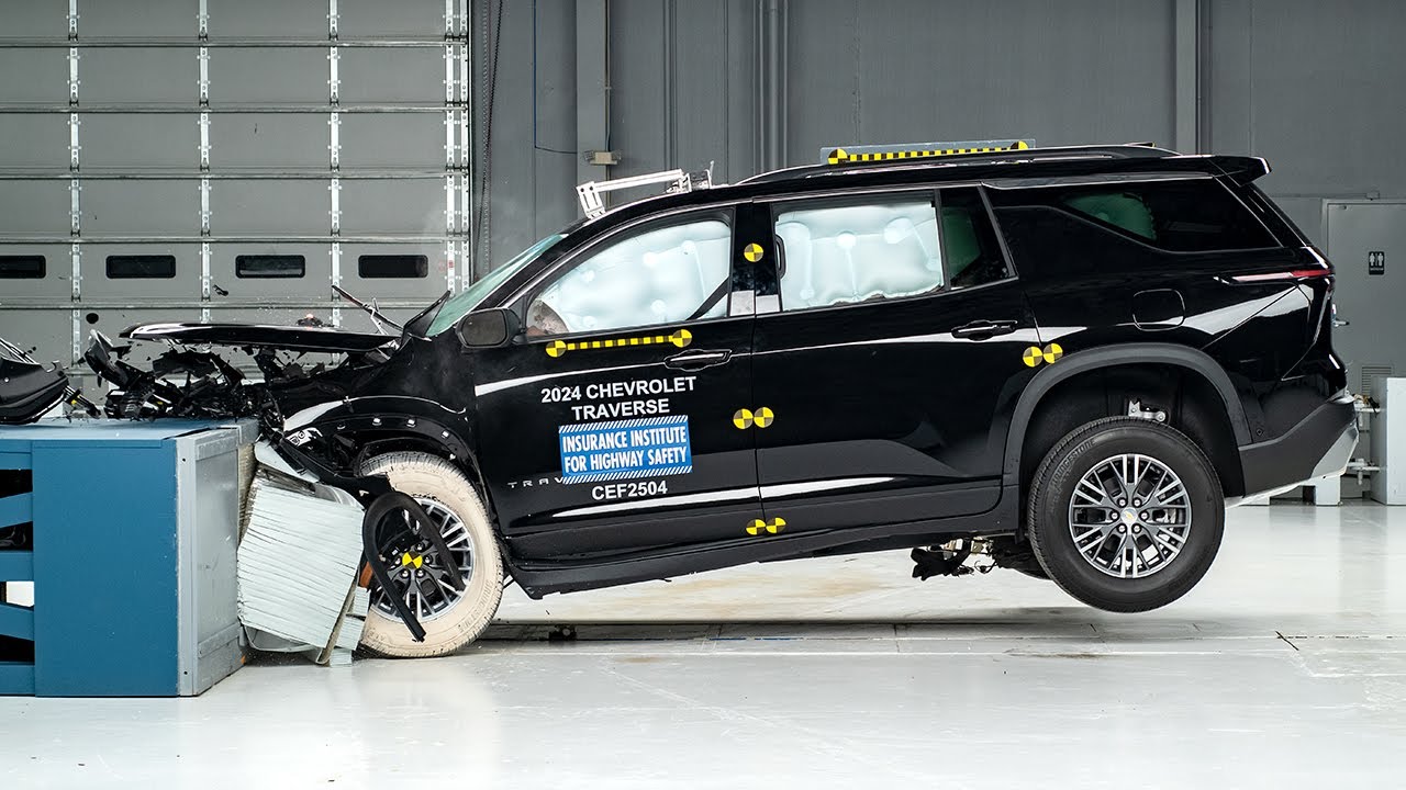 2024 Chevrolet Traverse updated moderate overlap IIHS crash test - YouTube