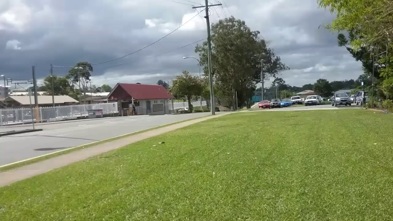 QR's City of Rockhampton Tilt Train passing Lawnton Station on #Q994 ...