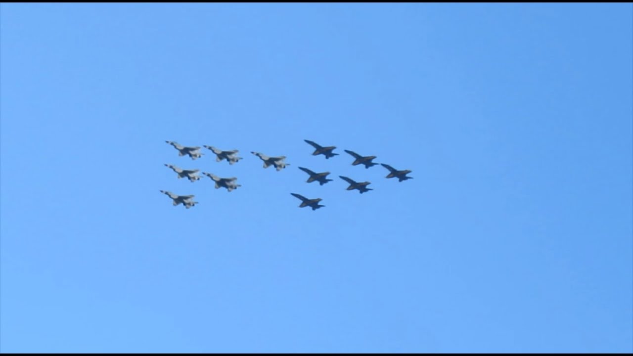 US Navy Blue Angels & USAF Thunderbirds Salute Healthcare Workers ...