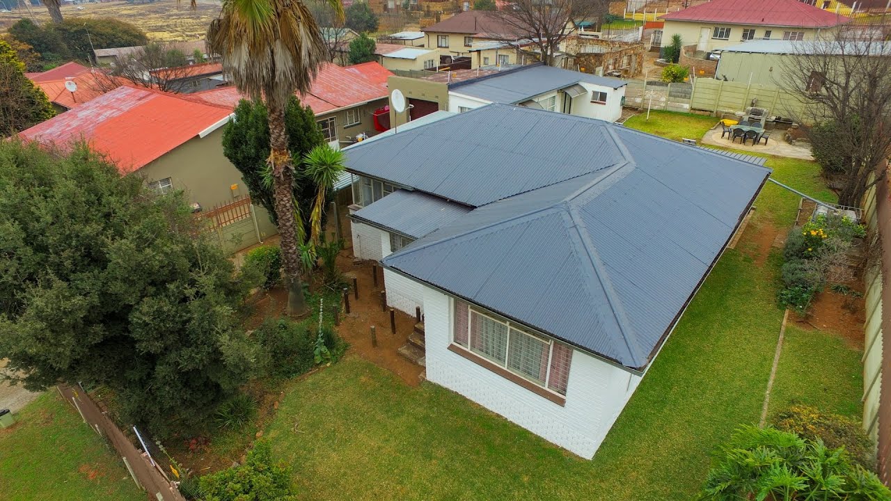 Stunning Traditional Family Home with Flatlet - YouTube