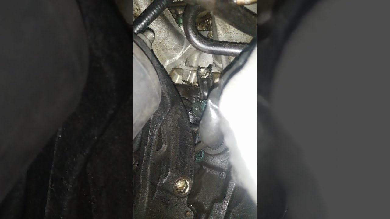 EGR VSV toyota camry - YouTube