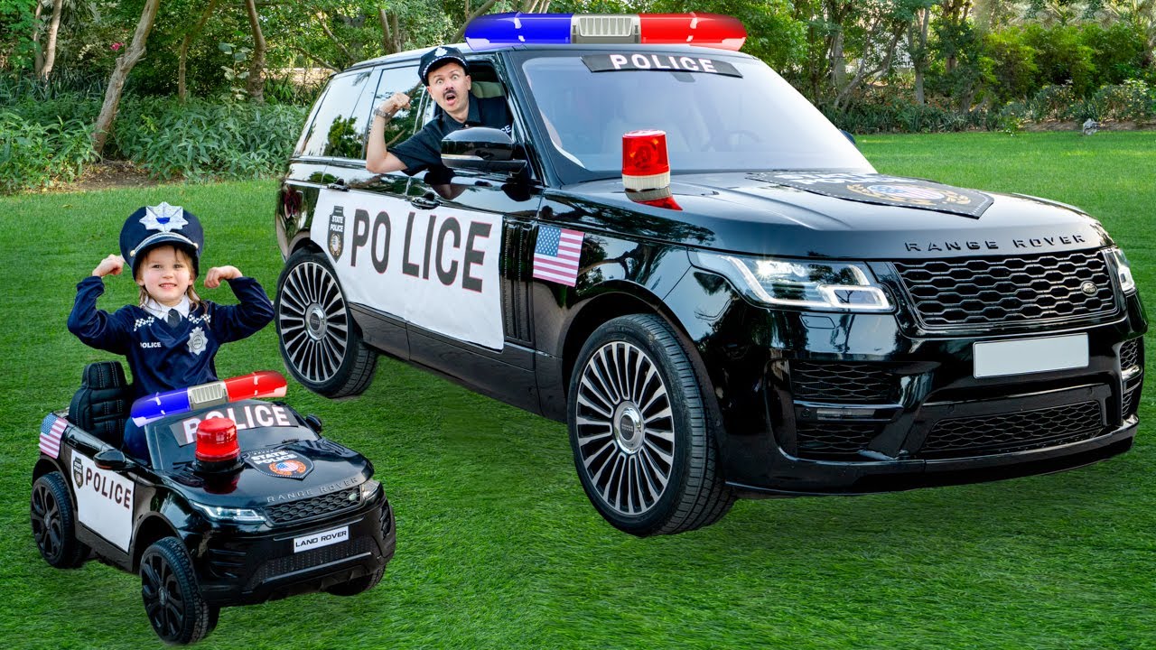 Five Kids are playing with a real police car + more Children's Songs ...