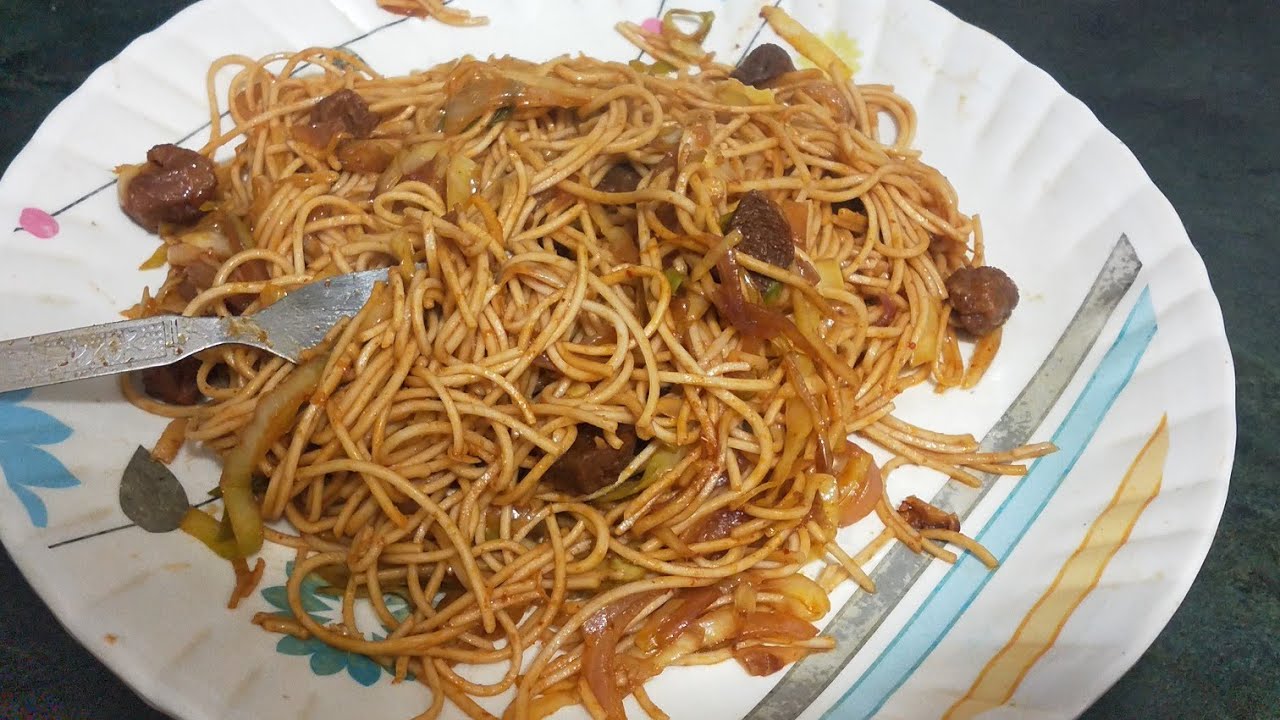 Veg chwamin easy recipe/5 मिनट में बनाये वेज चवामिन 😊😊 chwamin recipe 😋 ...