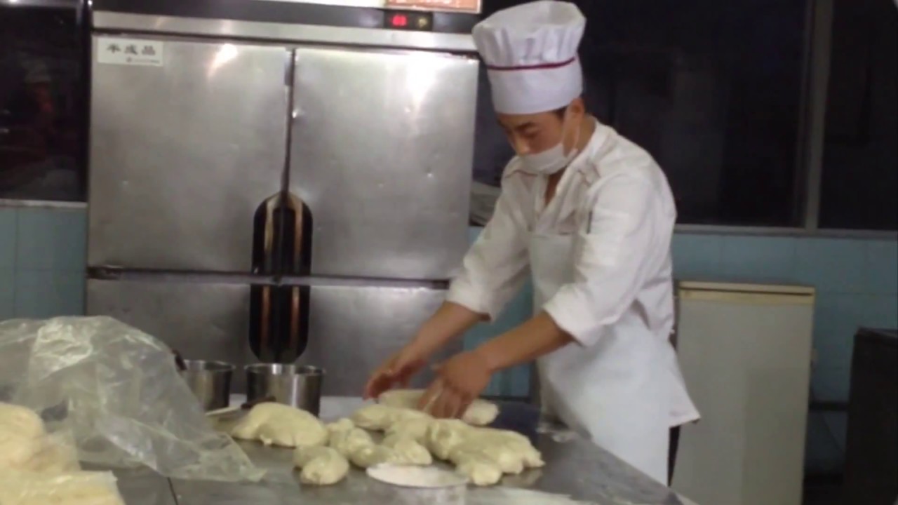 How to Make Chinese Hand Pulled Noodles Version2 手工拉面 includes making ...