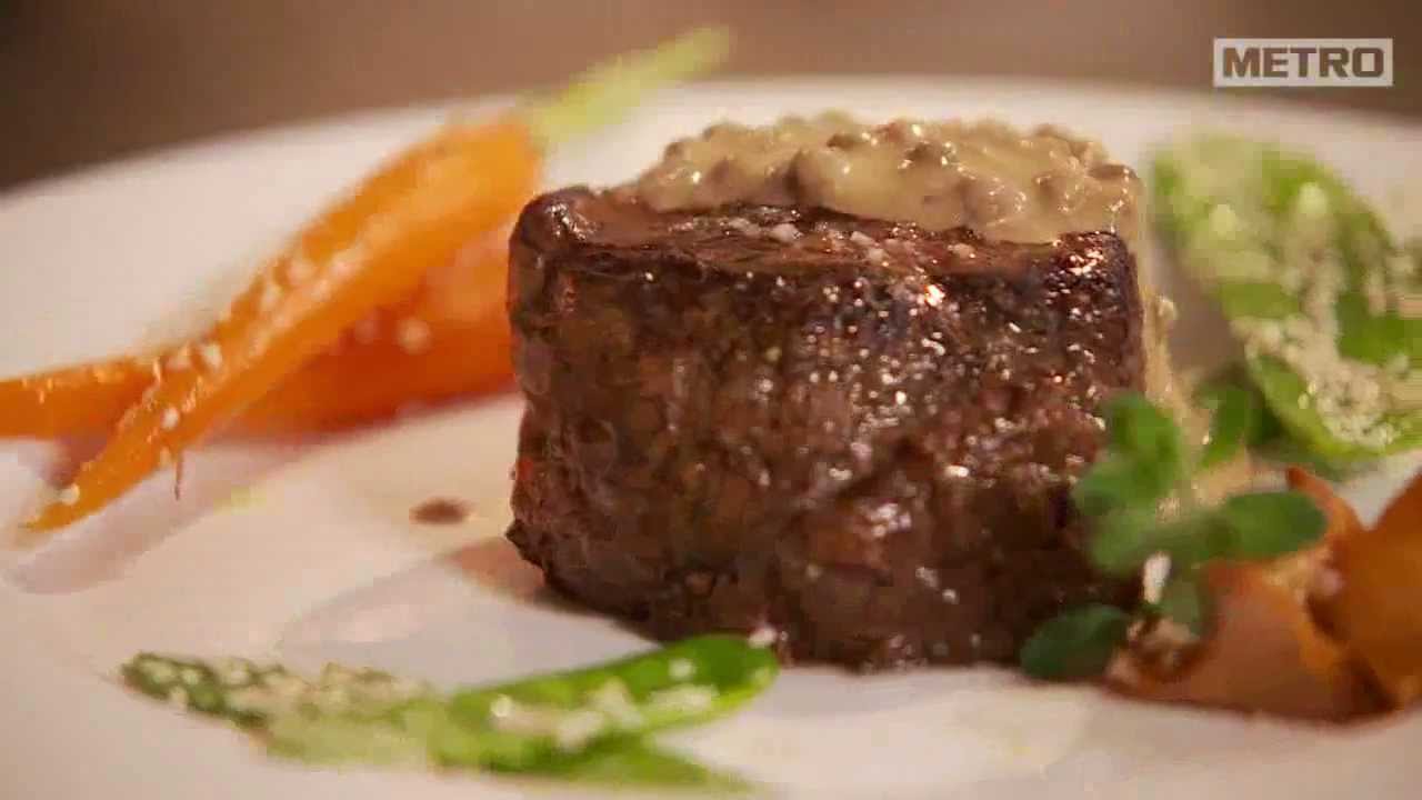 Recipe : Flambeed Pepper Steak - YouTube