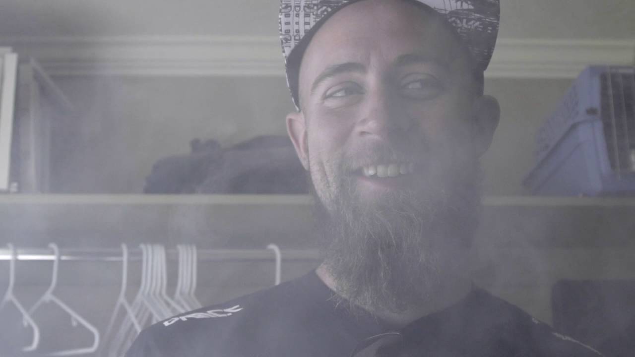 Skiddy Commercial - YouTube