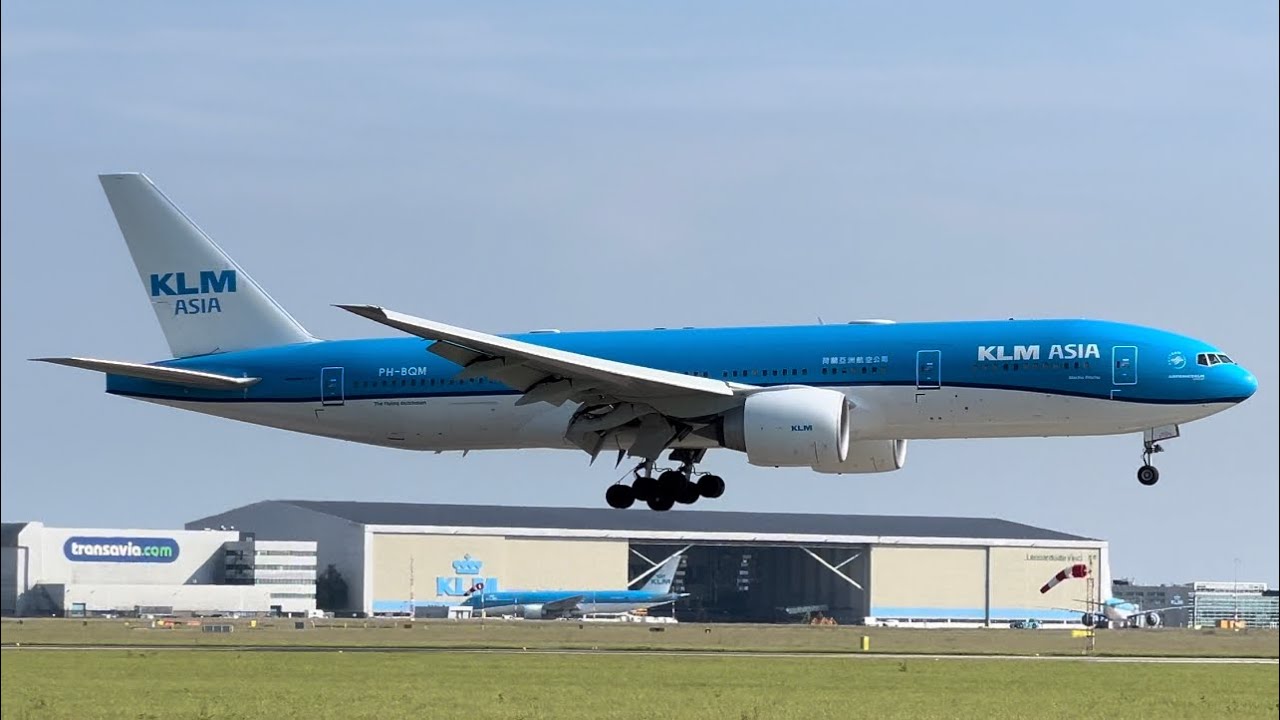 KLM Boeing 777-206(ER) From Tokyo Landing at Schiphol (4K60 HDR) - YouTube