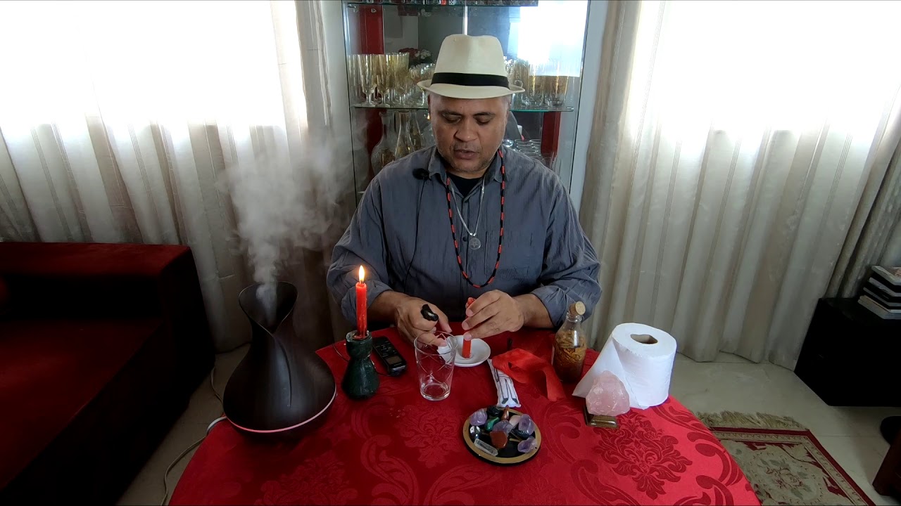 Enroladinho é doido de amor nos seus pés. No poder Pomba Gira kalunga ...