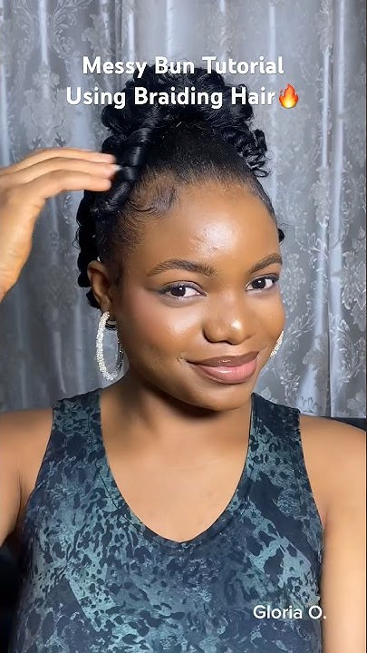 Easy Messy Bun Tutorial 💕 #hairstyle #messybunhairstyle #relaxedhair # ...