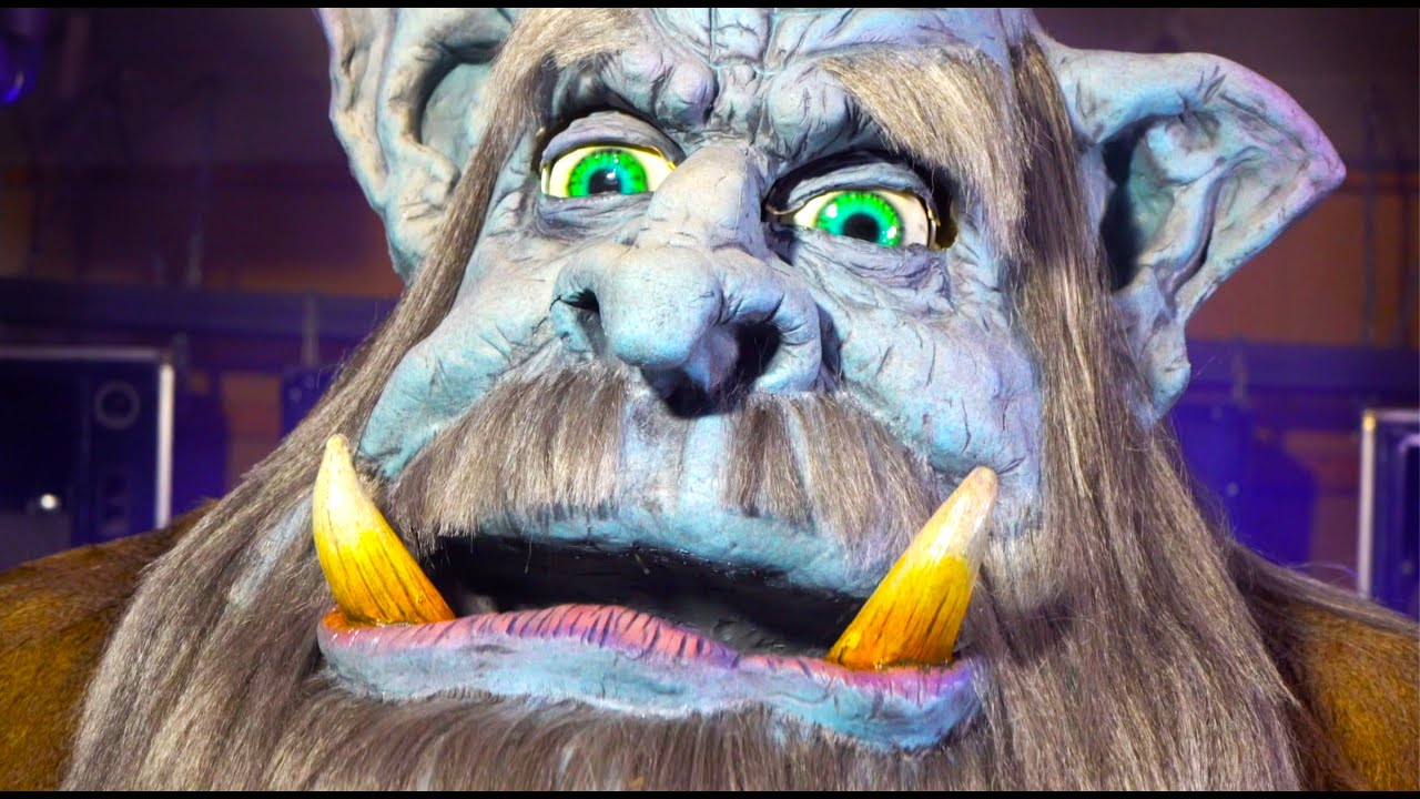 Halloween Animatronics & Haunted House Props Compilation | Distortions ...