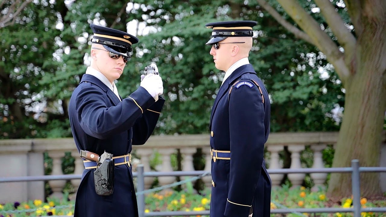 Tomb Sentinels : Guarding Tomb of the Unknown Soldier | The Old Guard ...