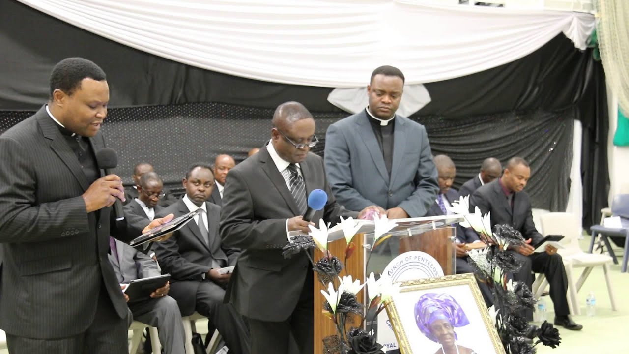 The funeral rite of Deaconess Aba Sam the mother of Pastor James - YouTube