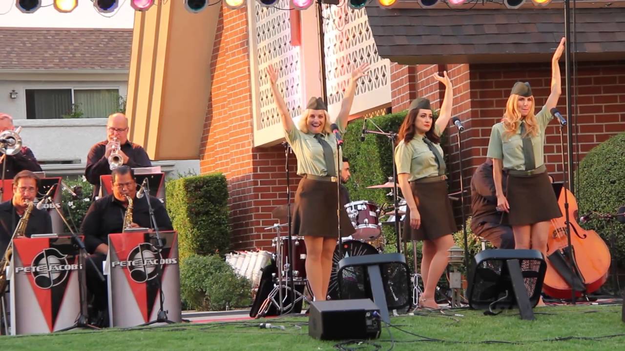 BMBDS Wartime Singers - YouTube