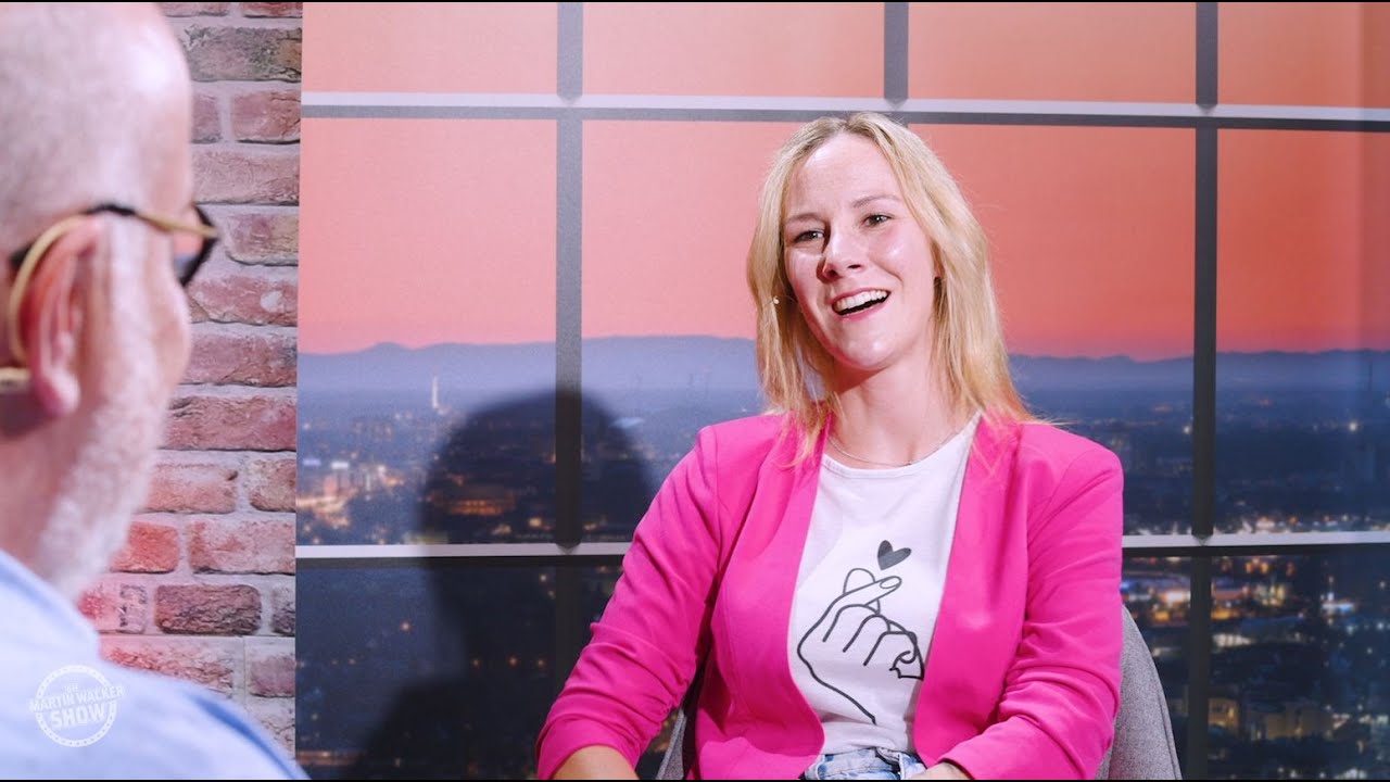 Die Martin Wacker Show mit Ballermannsängerin Milla Pink - YouTube