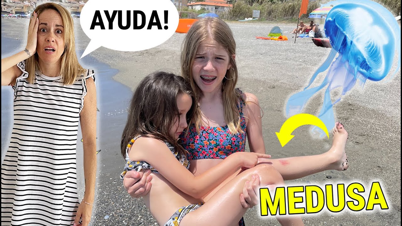 A MI PRIMA MARTINA LE PICA UNA MEDUSA EN LA PLAYA 😭 DANIELA PIDE AYUDA / Daniela Go - YouTube