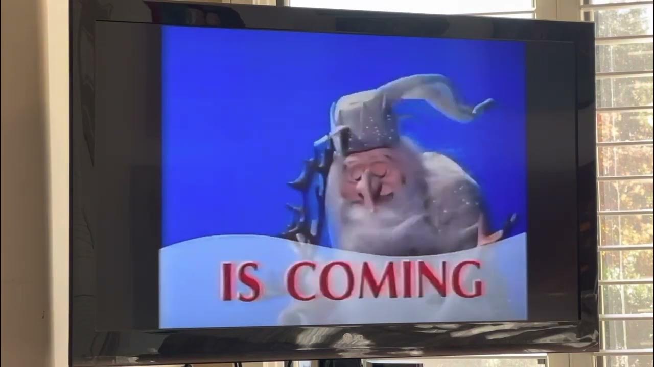 Santa Claus is Coming to Town (with sing along lyrics) - YouTube