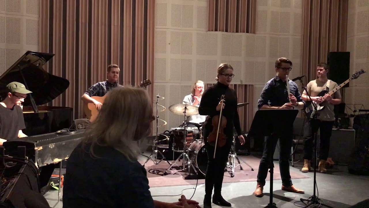 Irish Folk Song - UiA - YouTube