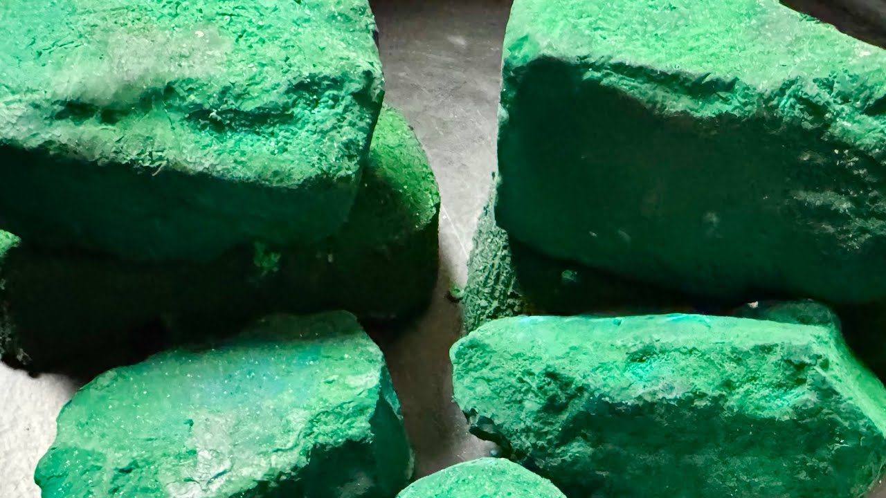 Green Dyed Chalk Chunks & Loaves ~ Dust Storm - YouTube