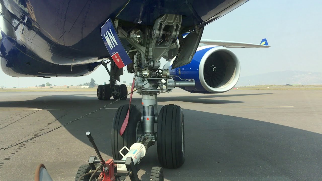 [AIRLINE QUIZ] - A330 Pushback und Engine Spool Up - YouTube