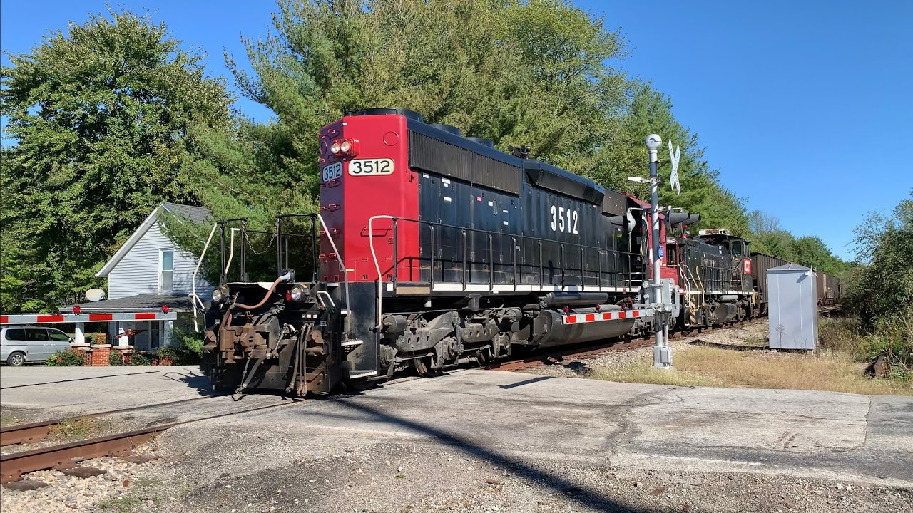 Little Switcher Engine On Big Rock Train Going Up The Hill! Cincinnati ...