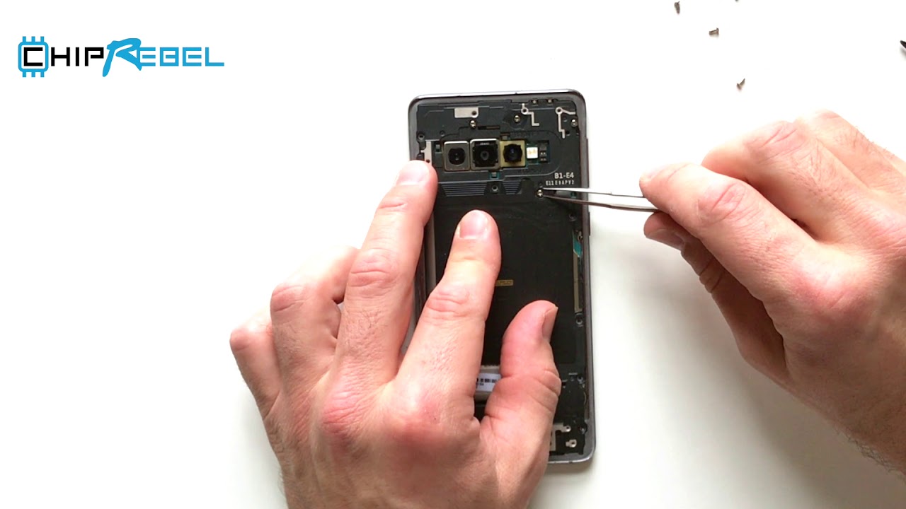 Samsung Galaxy S10 teardown, reveals the Samsung Exynos 9820 - YouTube