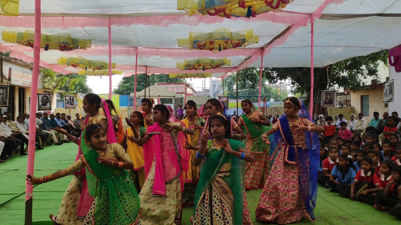 Swagat geet Z P. Upper primary school Samudrapur - YouTube