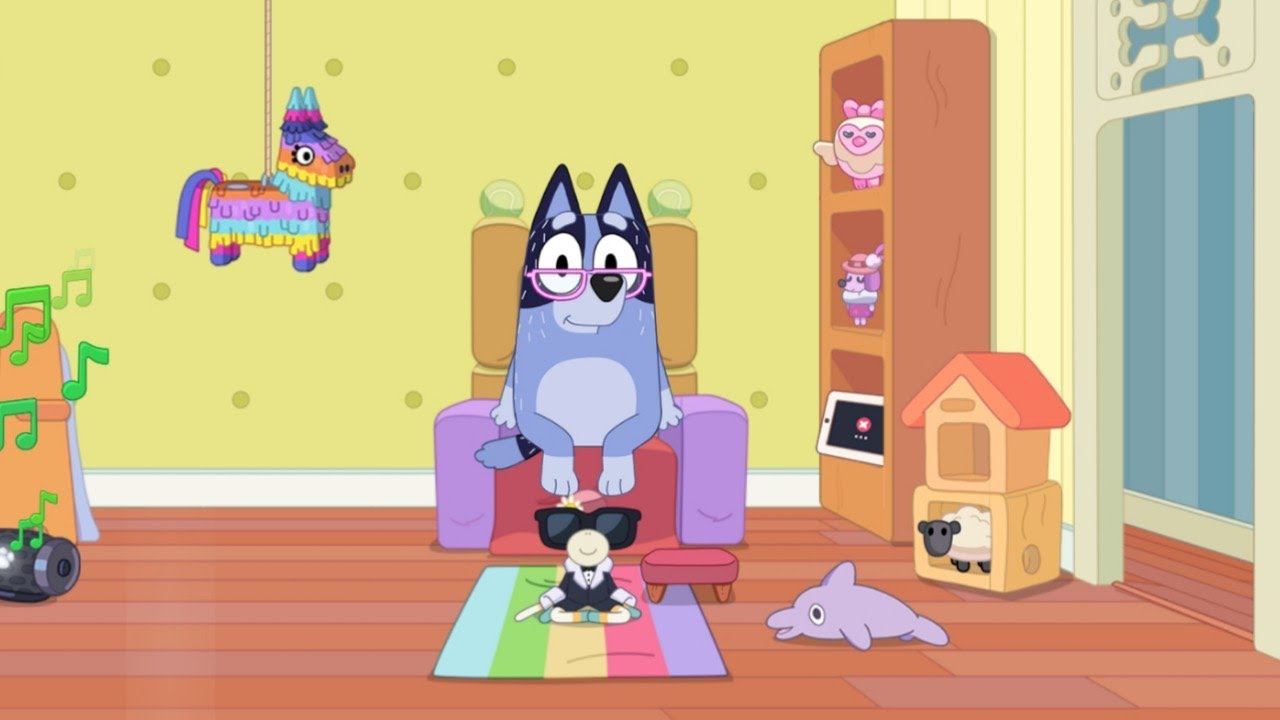 Bluey : Nana's Top Secret Playroom - YouTube