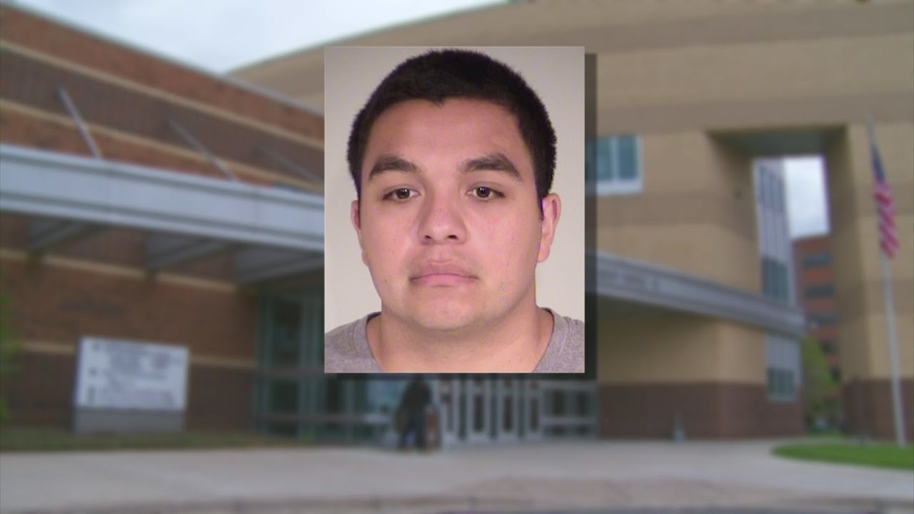 Officer Yanez Makes First Court Appearance - YouTube