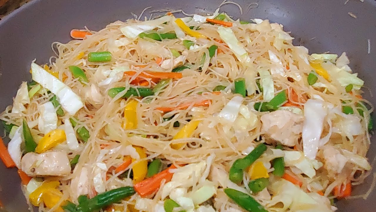 Pansit Bihon/ Stir fry rice noodles with chicken. - YouTube