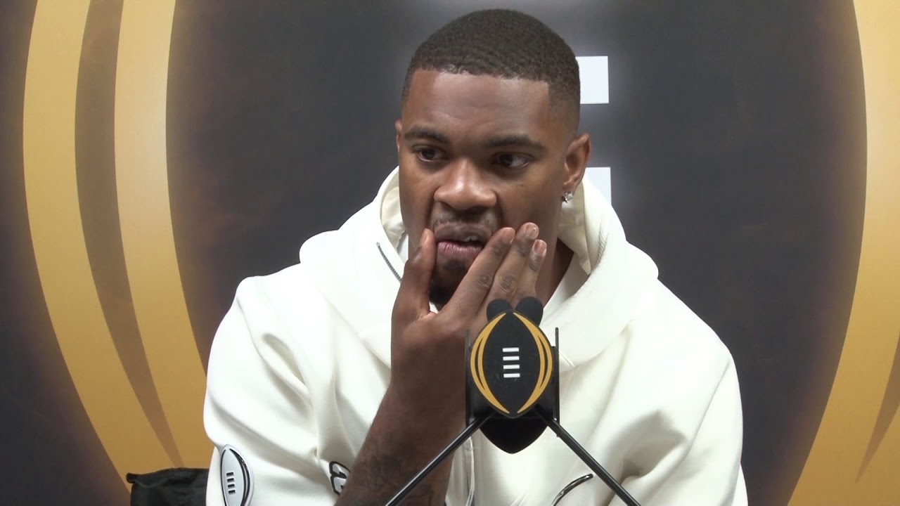 K'Lavon Chaisson talks about the challenges Trevor Lawrence presents ...