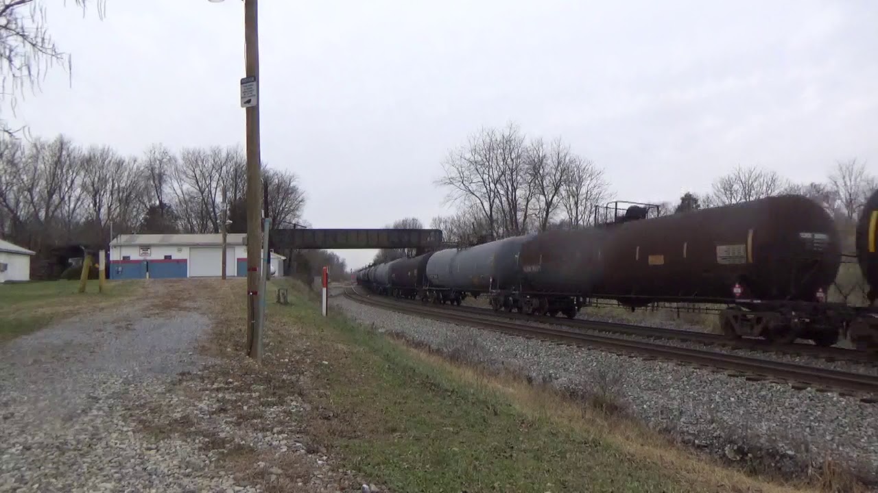#5385 CSX K677-08 Empty Pipe Line [Ethanol/Oil] train with 2 CN's ...