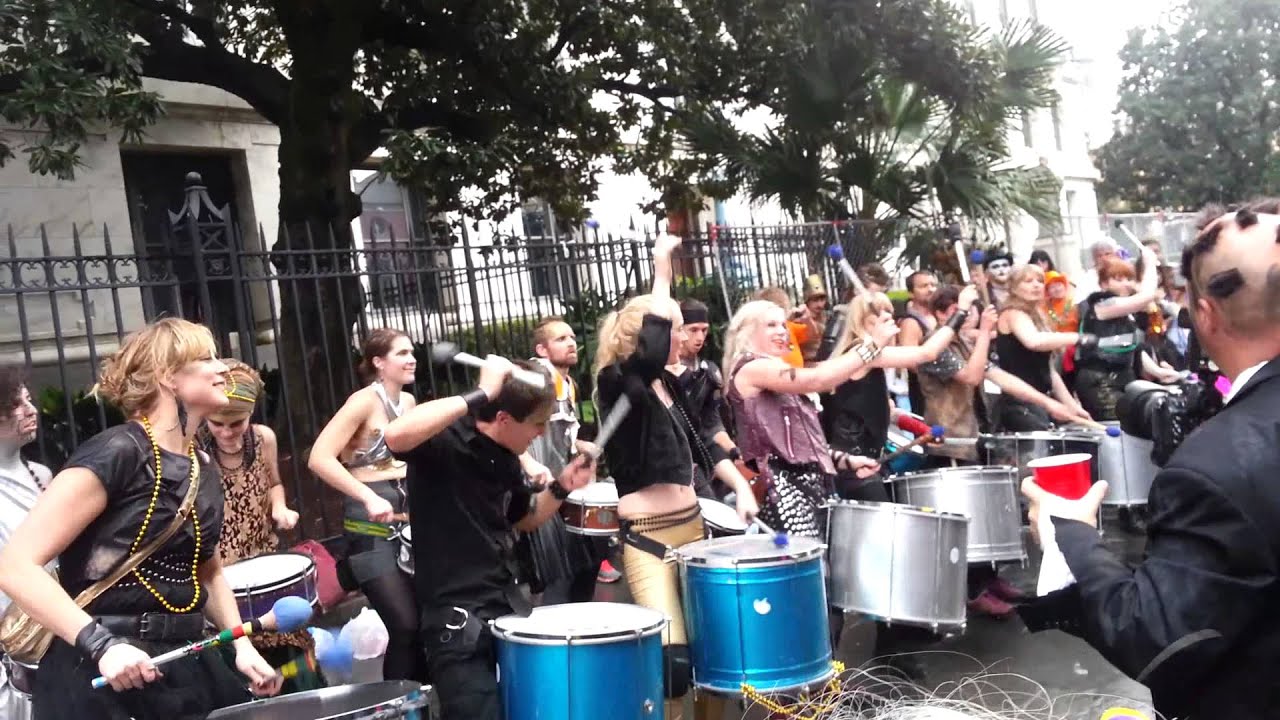 Kiriaka Performing During Mardi Gras 2013 - YouTube