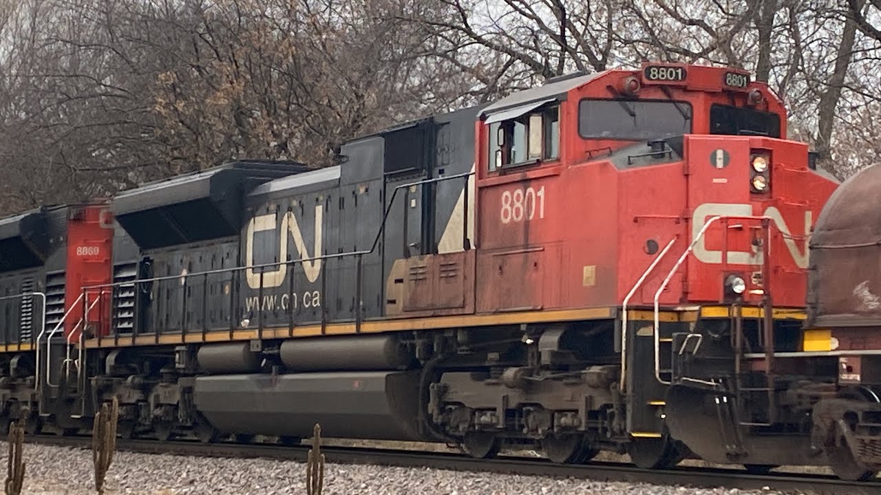 cn freight train 50 - YouTube