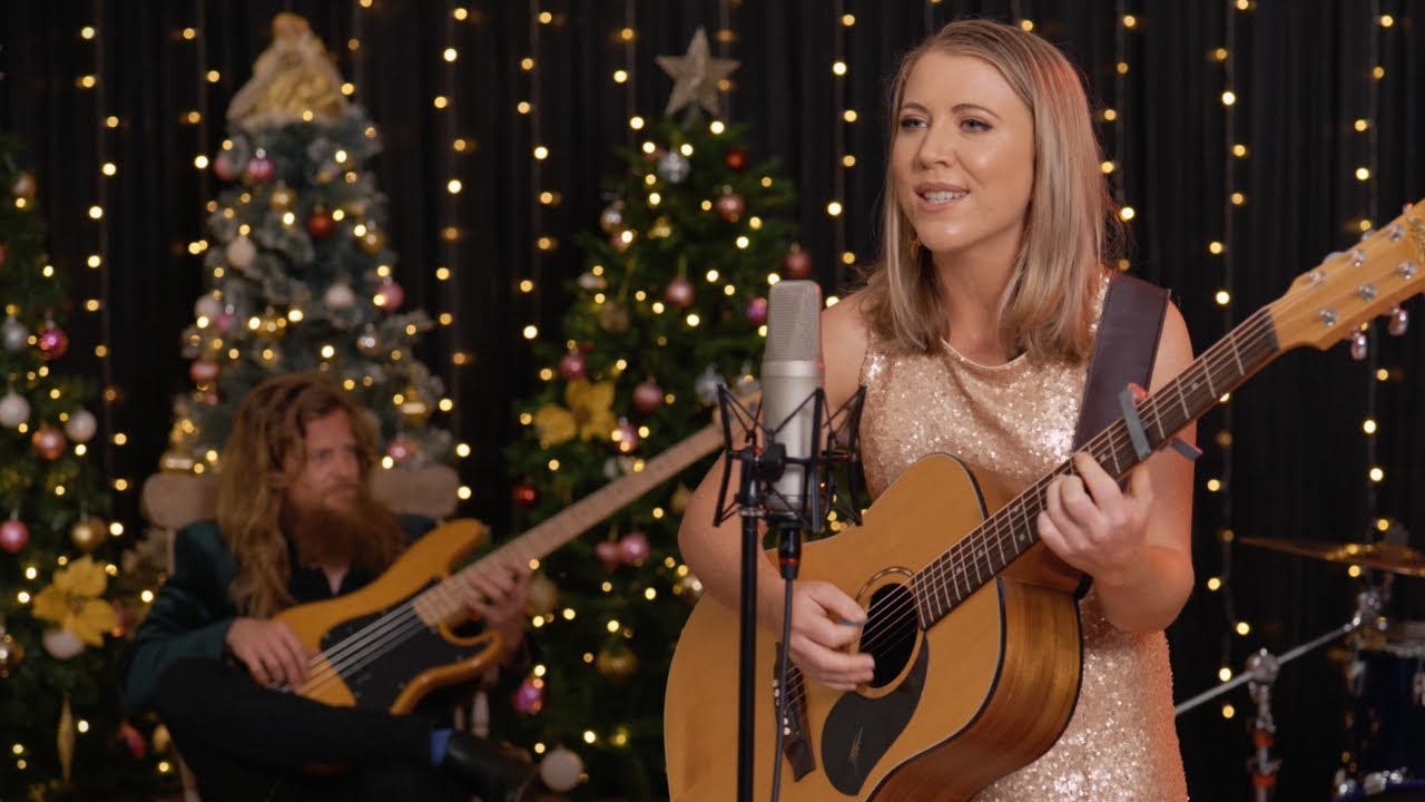 Christmas in the Country - Thomas Rhett - Performed by Clancy Pye - YouTube