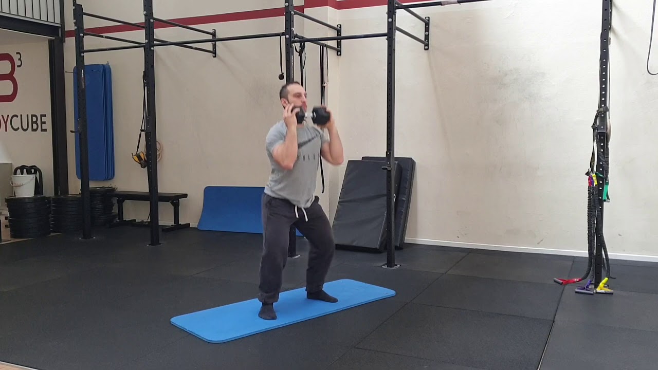 TWO HAND ONE DB PUSH PRESS - YouTube