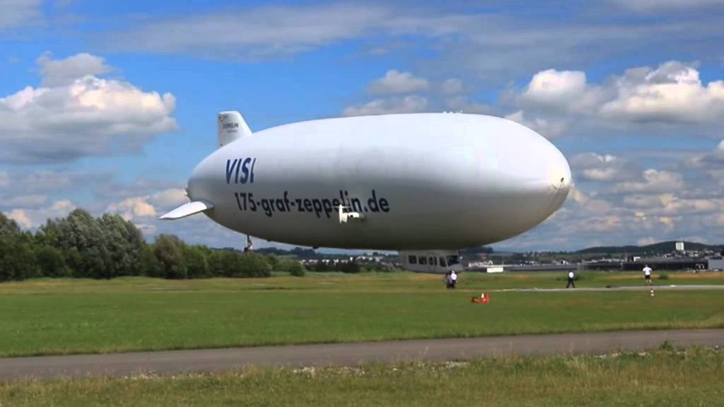 Zeppelin NT in Friedrichshafen - YouTube