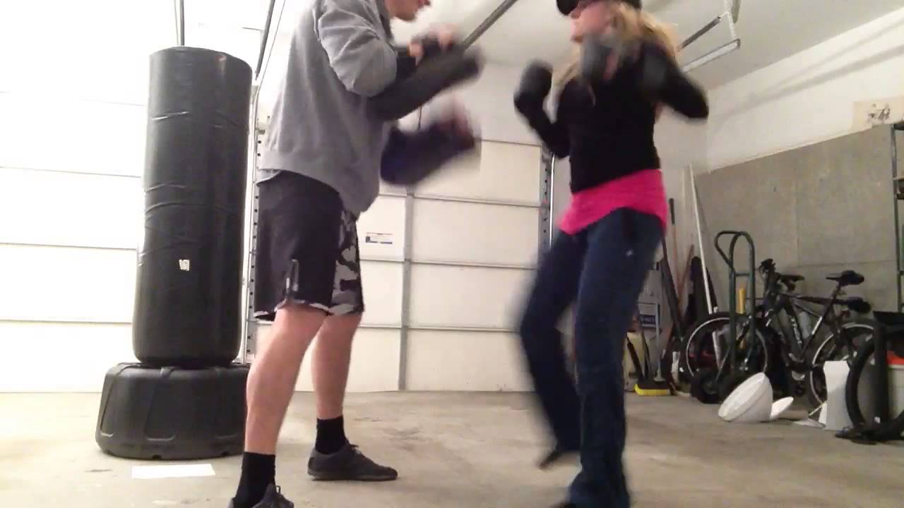 Melissa Does Muay Thai - YouTube
